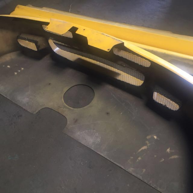 Honda DC2 Mugen style bumper and side skirts, Car Accessories on Carousell