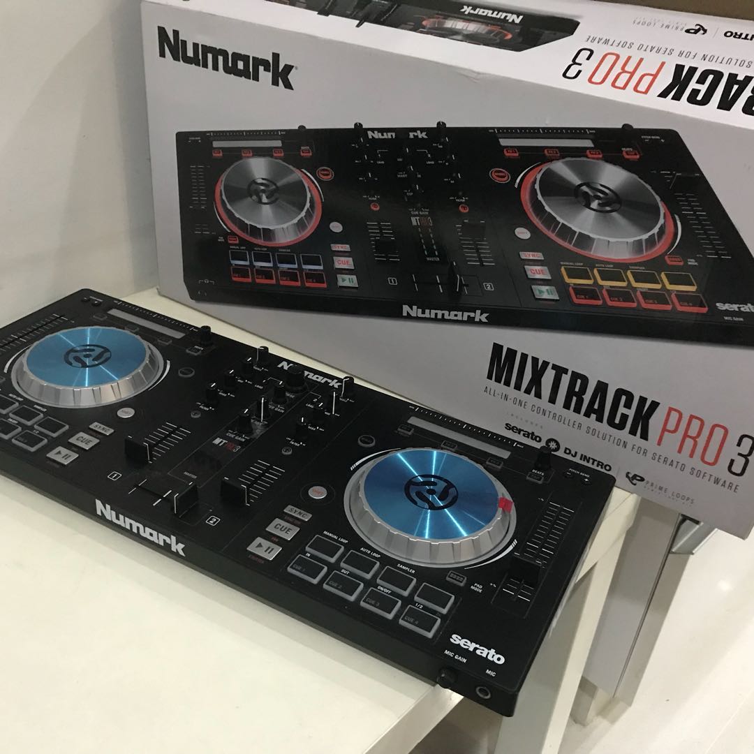 Numark Mixtrack Pro 3 DDJ Controller, Hobbies & Toys, Music & Media ...