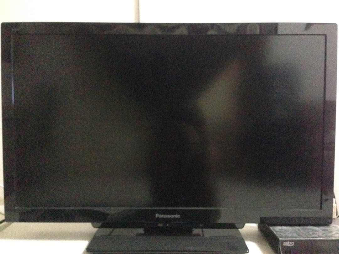 PANASONIC LCD TV 32 INCI, TV & Home Appliances, TV & Entertainment, TV ...