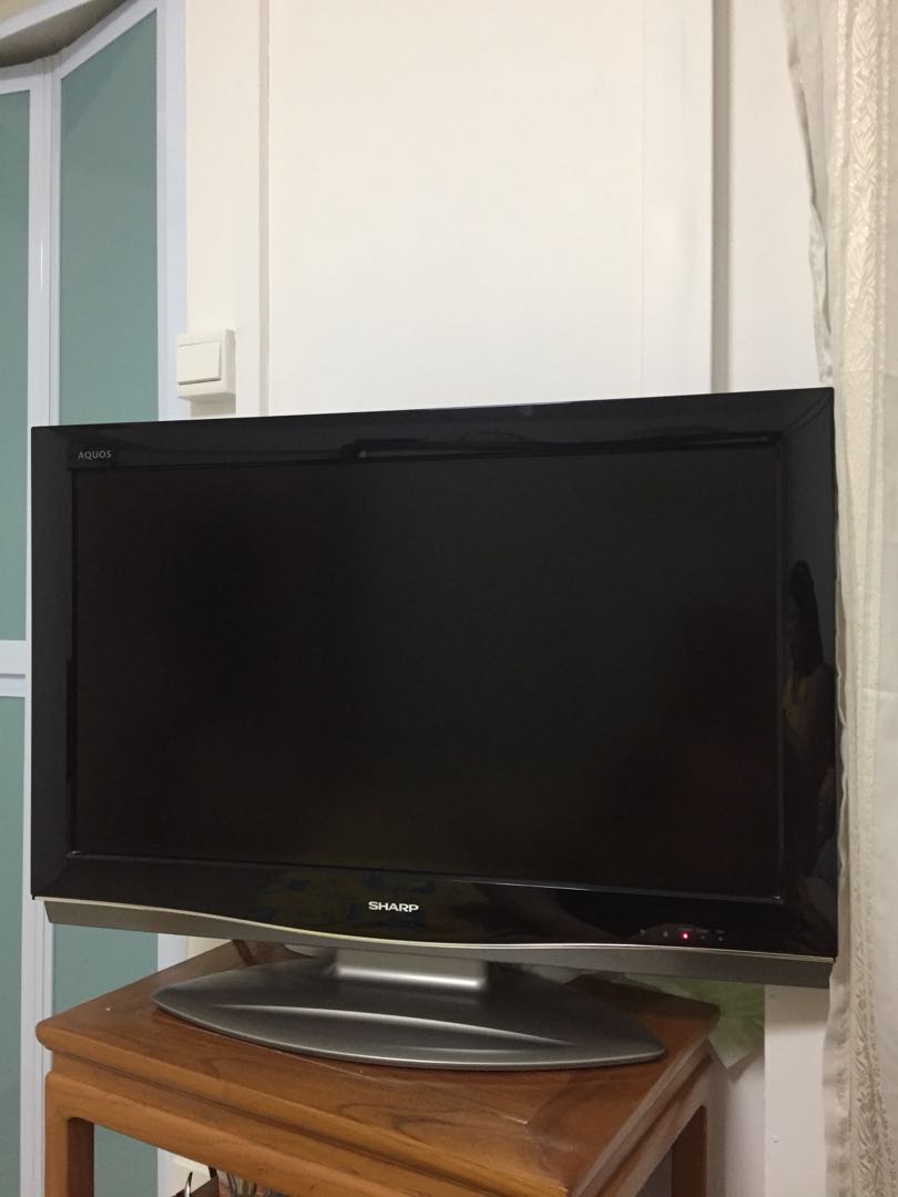 SHARP 32 INCH TV, TV & Home Appliances, TV & Entertainment, TV on Carousell