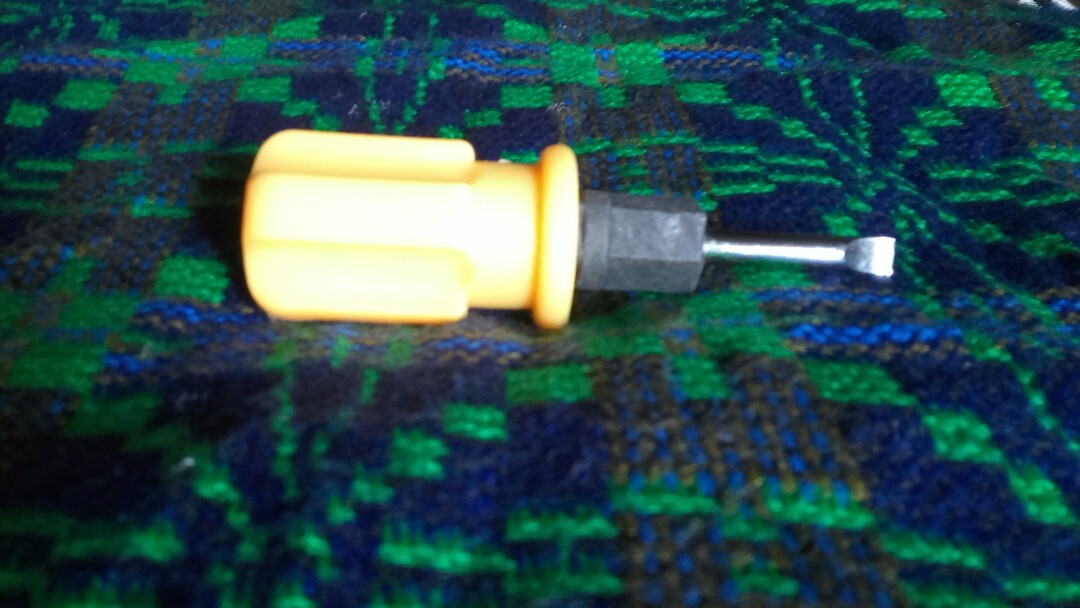 Slotted Screwdriver, Furniture & Home Living, Cleaning & Homecare ...