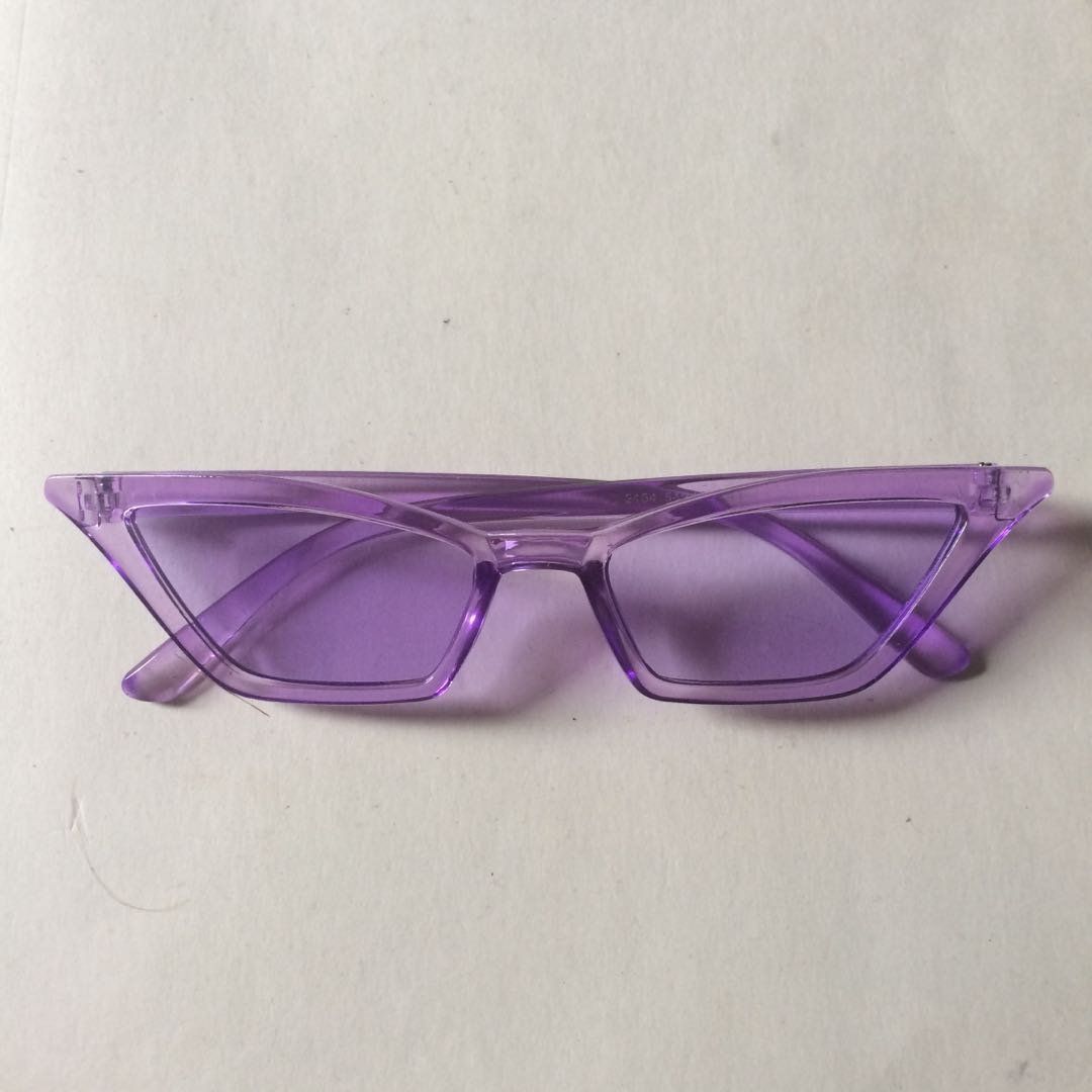Violet 90s inspired Retro Sunnies, Women's Fashion, Watches ...