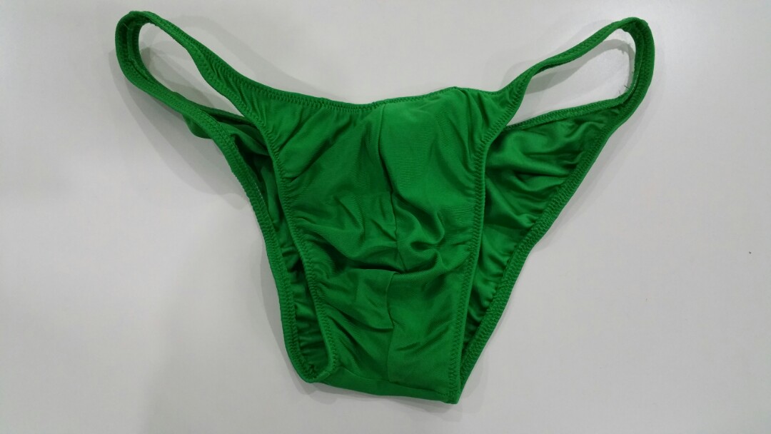 Bodybuilding Posing Trunks, Sports Equipment, Exercise & Fitness ...