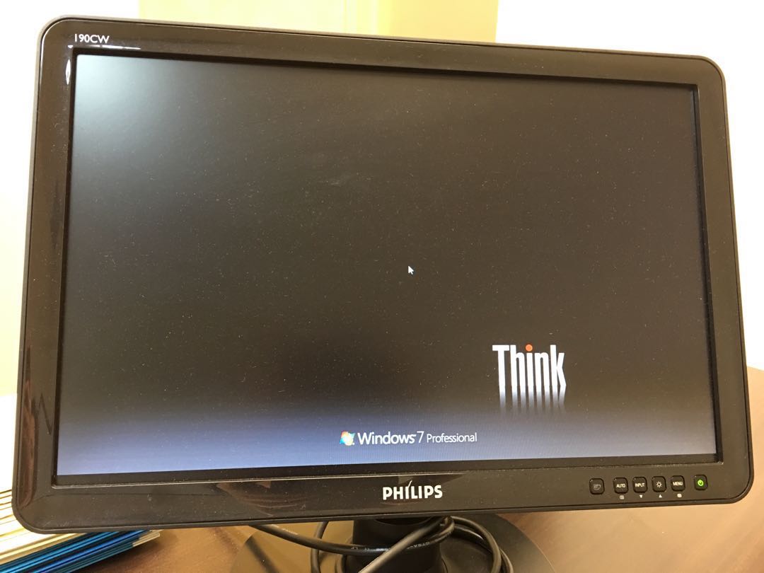 Philips 190CW computer Screen, TV & Home Appliances, TV & Entertainment ...