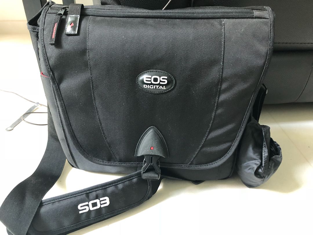 Canon eos camera bag, Photography, Cameras on Carousell