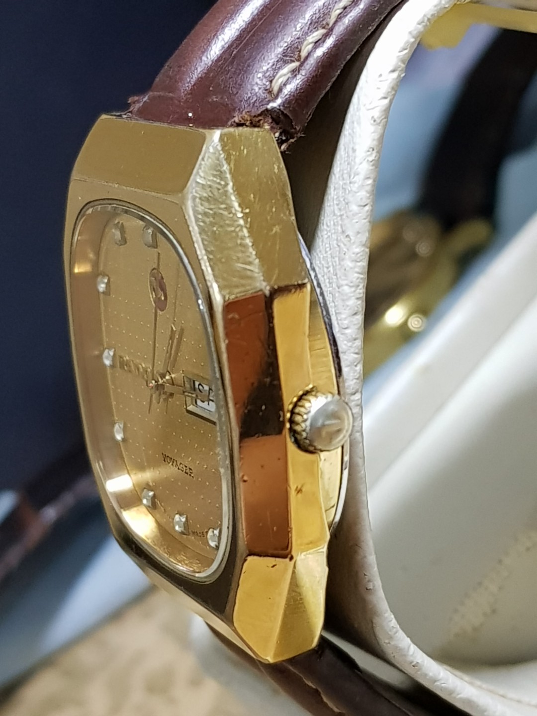 Vintage Automatic Rado Voyager TV dial 18k gold plaque, Men's Fashion ...