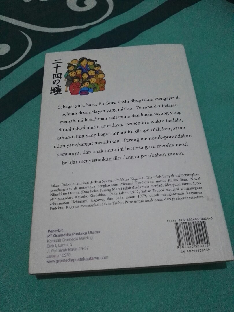 Dua Belas Pasang Mata by Sakae Tsuboi, Buku & Alat Tulis, Buku di Carousell