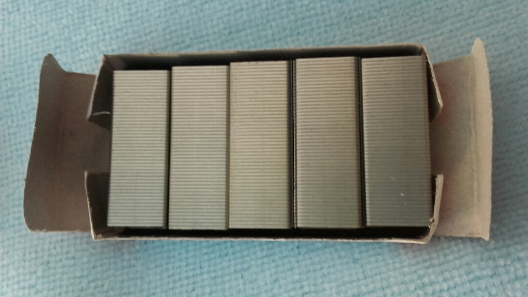 Staple Wire, Hobbies & Toys, Stationary & Craft, Craft Supplies & Tools ...