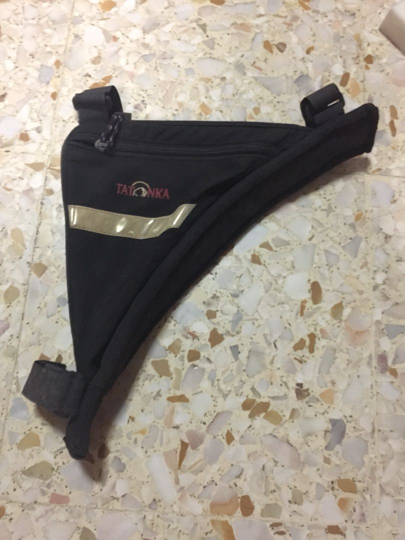 Tatonka angle frame pouch, Sports Equipment, Bicycles & Parts, Bicycles ...