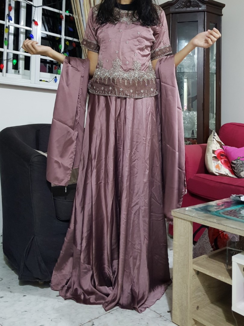 Indian custume, Women's Fashion, Dresses & Sets, Traditional & Ethnic ...