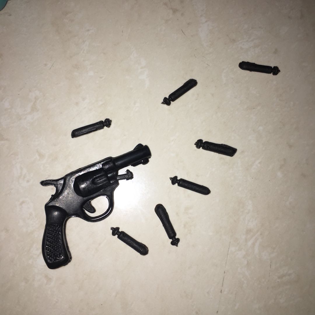 Fake gun with bullets, Toys & Collectibles, Mainan di Carousell