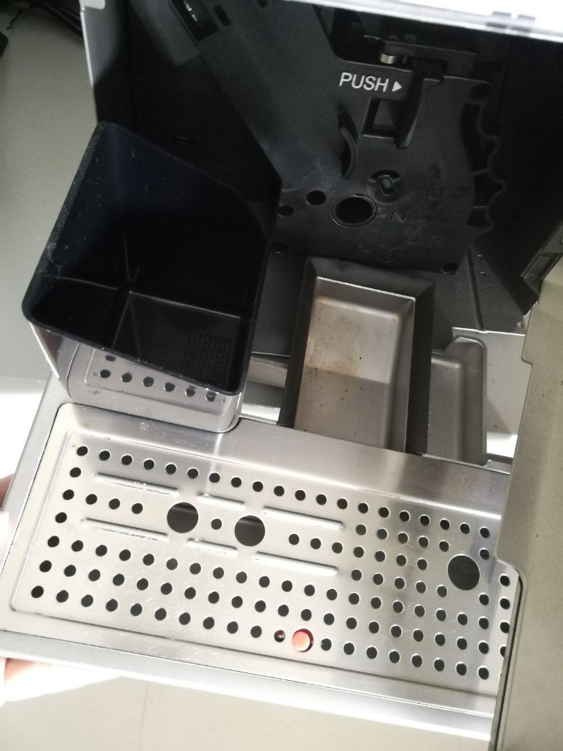 Gaggia Titanium 全自動即磨咖啡機, 家庭電器, 廚房電器, 咖啡機及咖啡壺 - Carousell