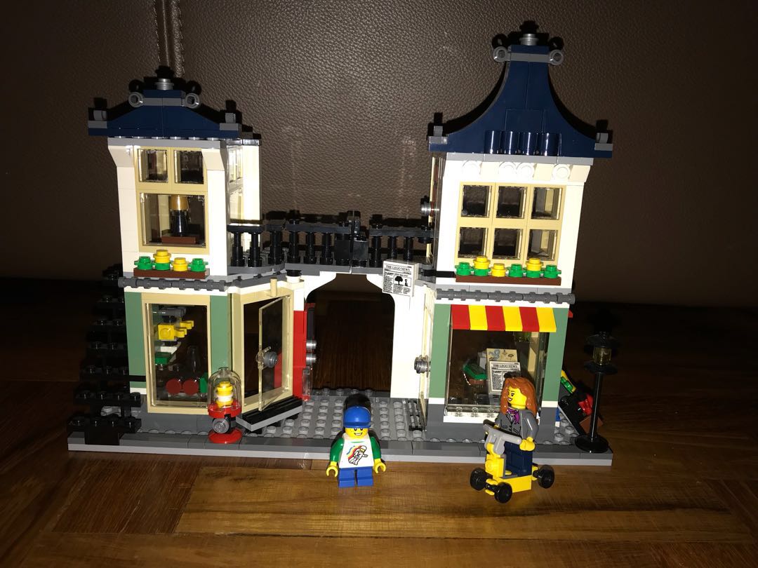 Lego Creator 31036 Toy & Grocery Store, Hobbies & Toys, Toys & Games on ...