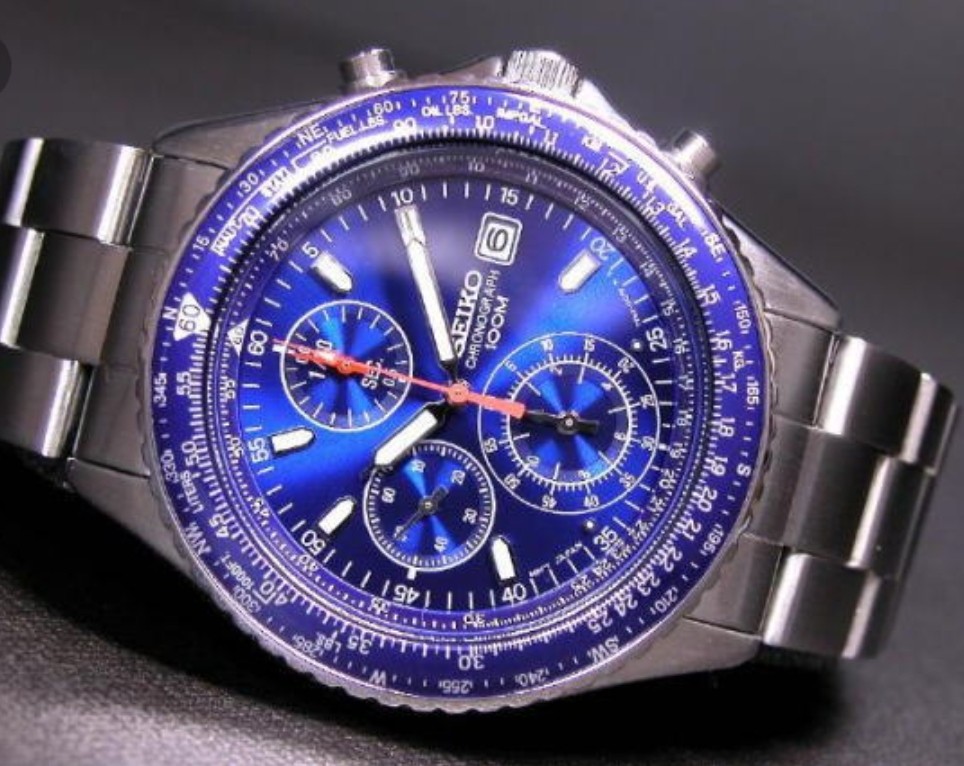 Seiko Flightmaster Pilot Slide Rule Chronograph SND255P1, Mobile Phones ...