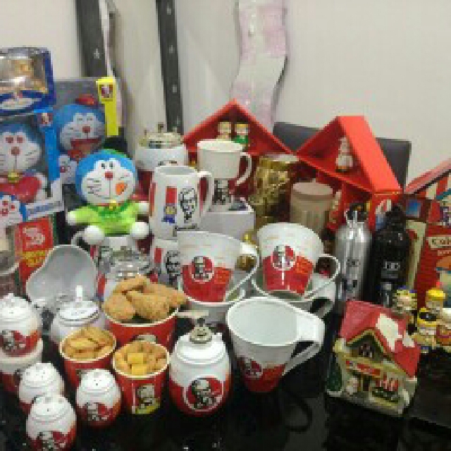 KFC Collection, Hobbies & Toys, Collectibles & Memorabilia, Vintage ...