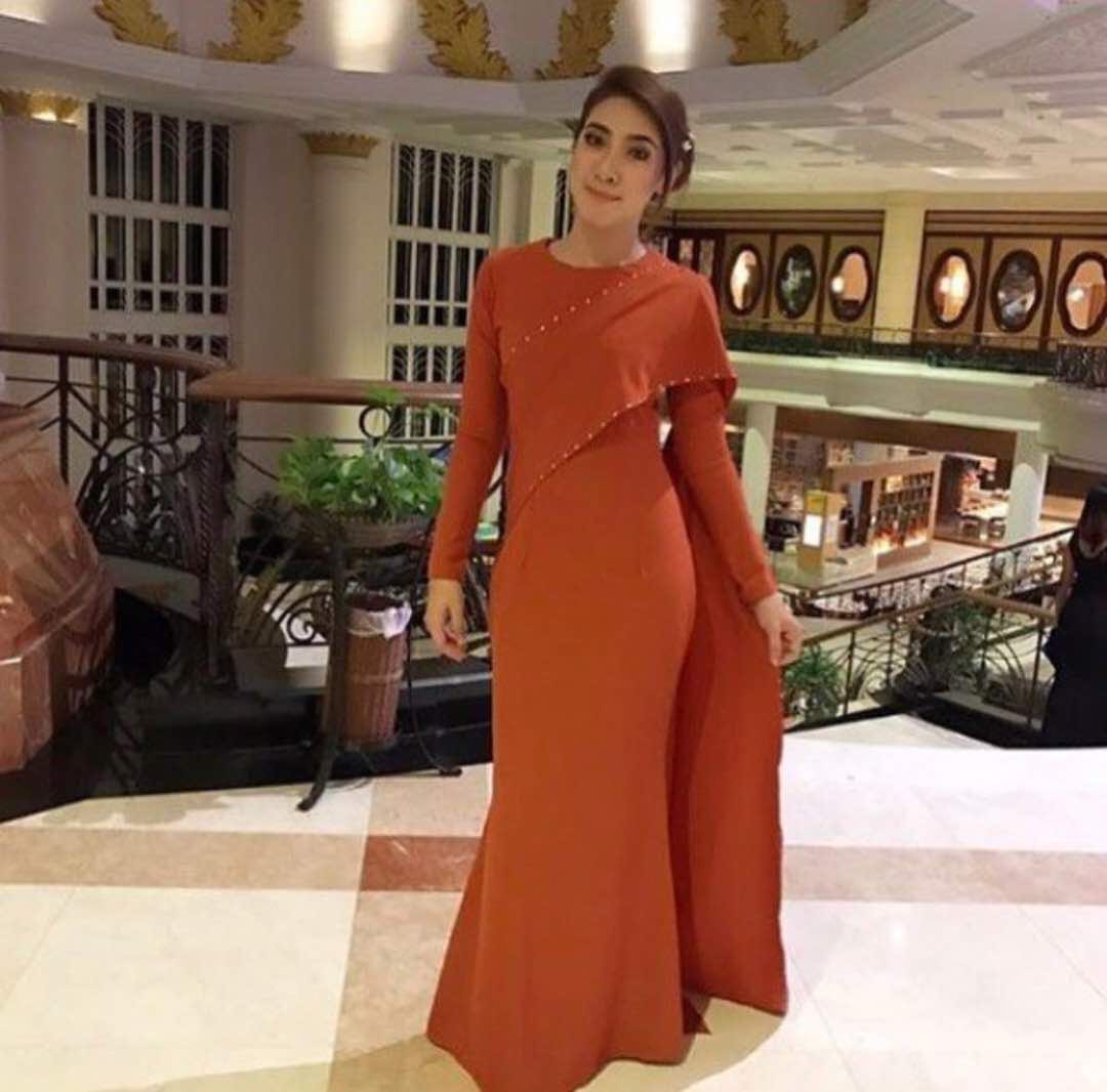 Paloma by Ezuwan Ismail, Women's Fashion, Dresses & Sets, Traditional ...