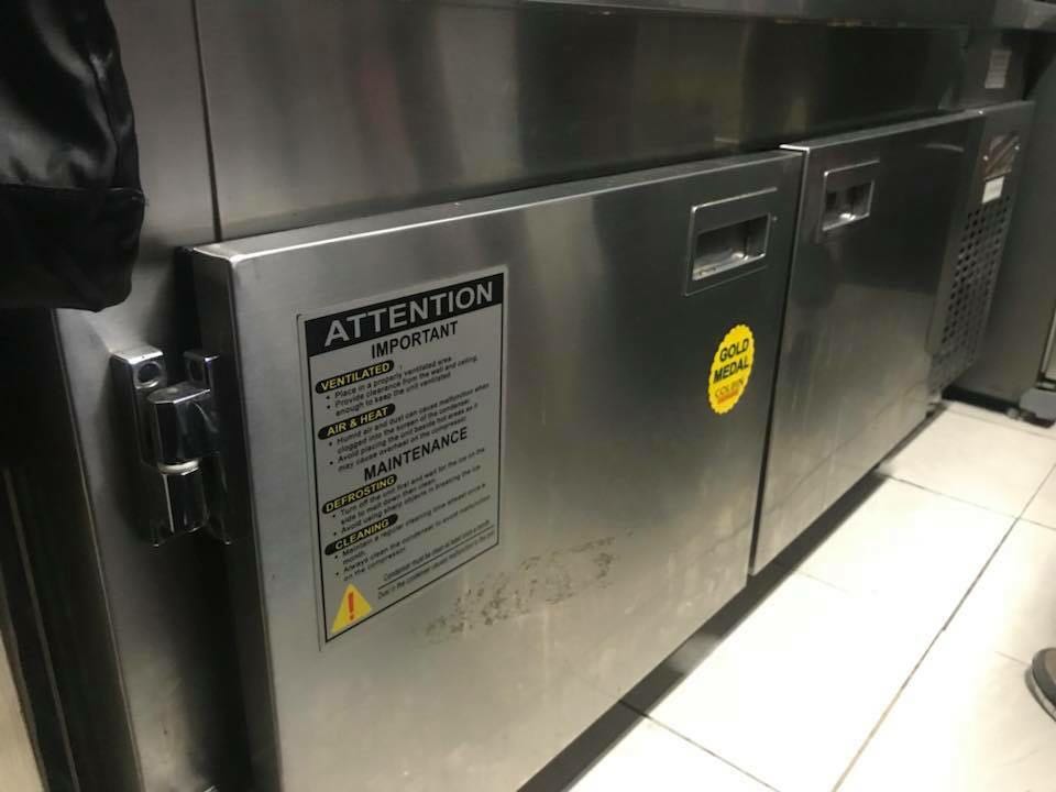 Undercounter Foodpan/Topping Chiller, TV & Home Appliances, Kitchen ...