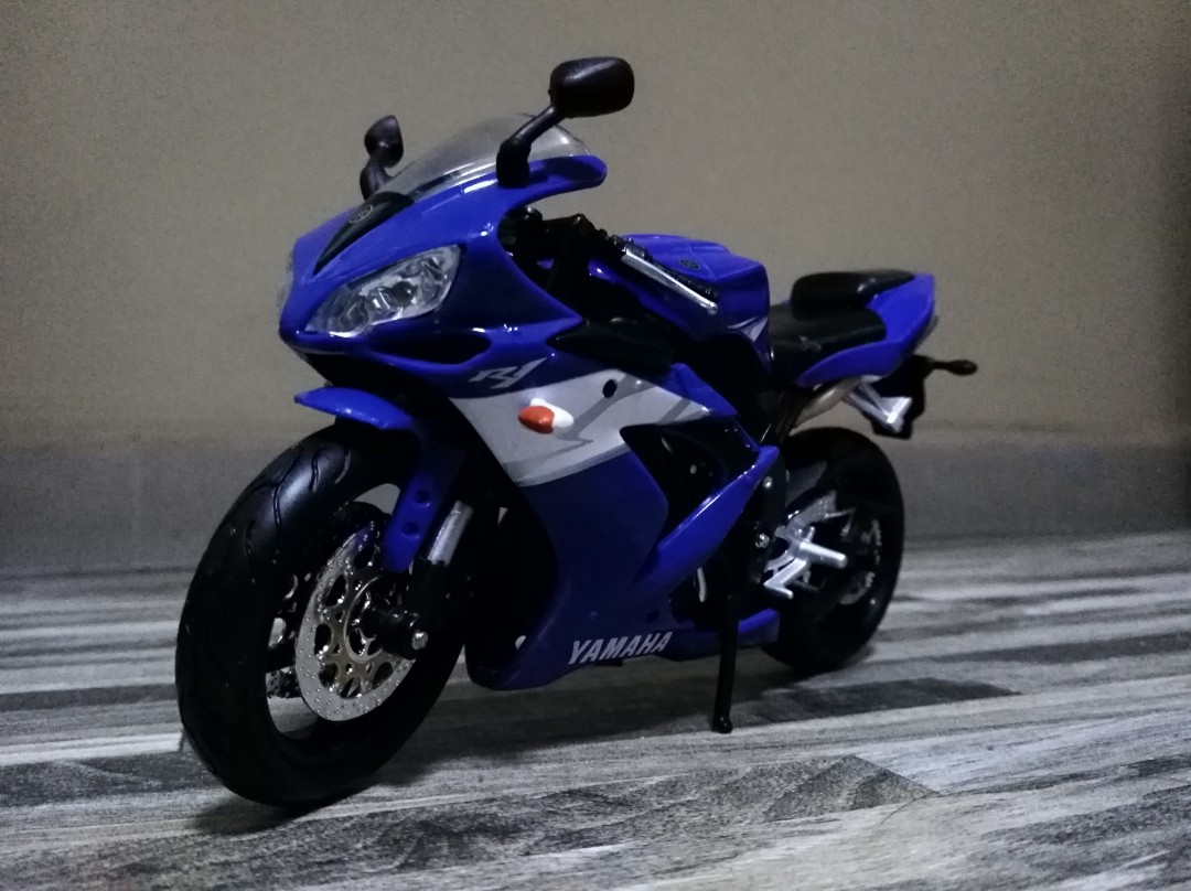 Yamaha R7[TOY], Hobbies & Toys, Toys & Games on Carousell