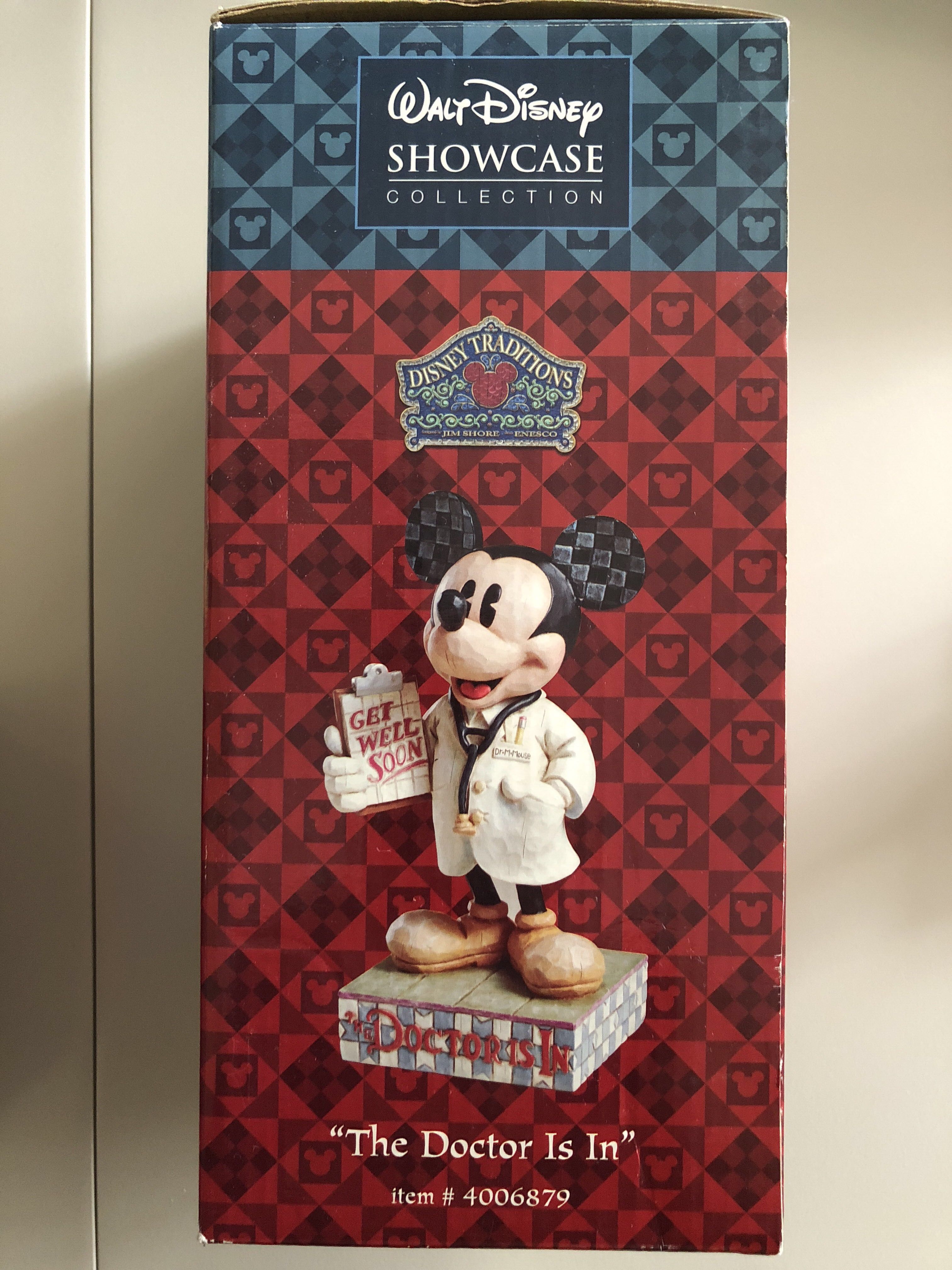 Disney showcase collection - Mickey Mouse - doctor, 興趣及遊戲, 玩具 & 遊戲類 ...