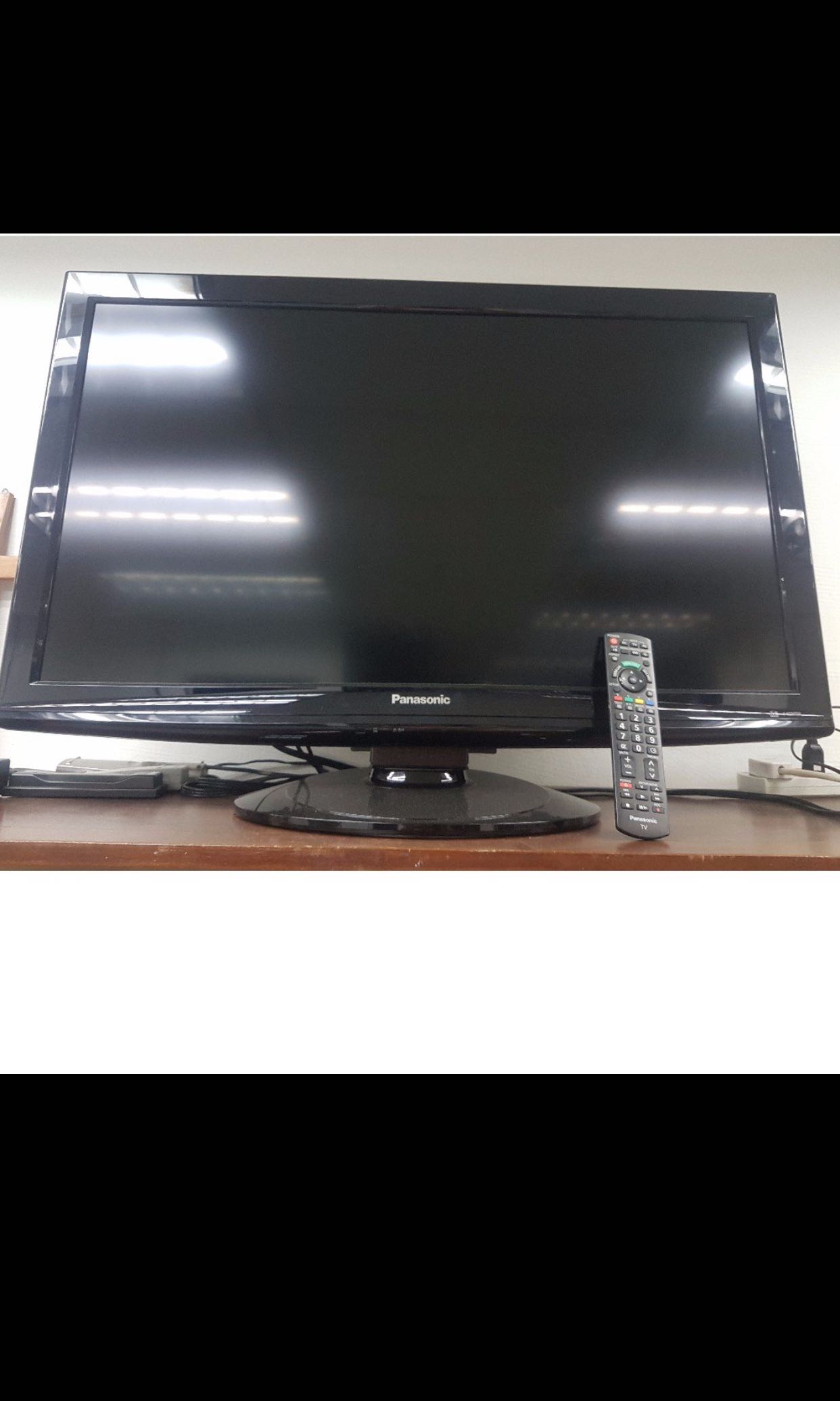 Panasonic 37 inch LCD TV, TV & Home Appliances, TV & Entertainment, TV ...