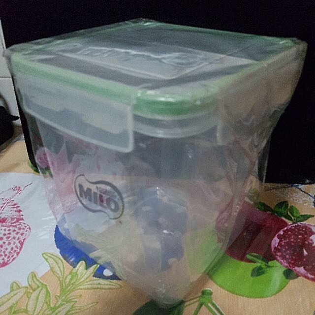 Nestle Milo Snap & Lock Container, TV & Home Appliances, Kitchen ...