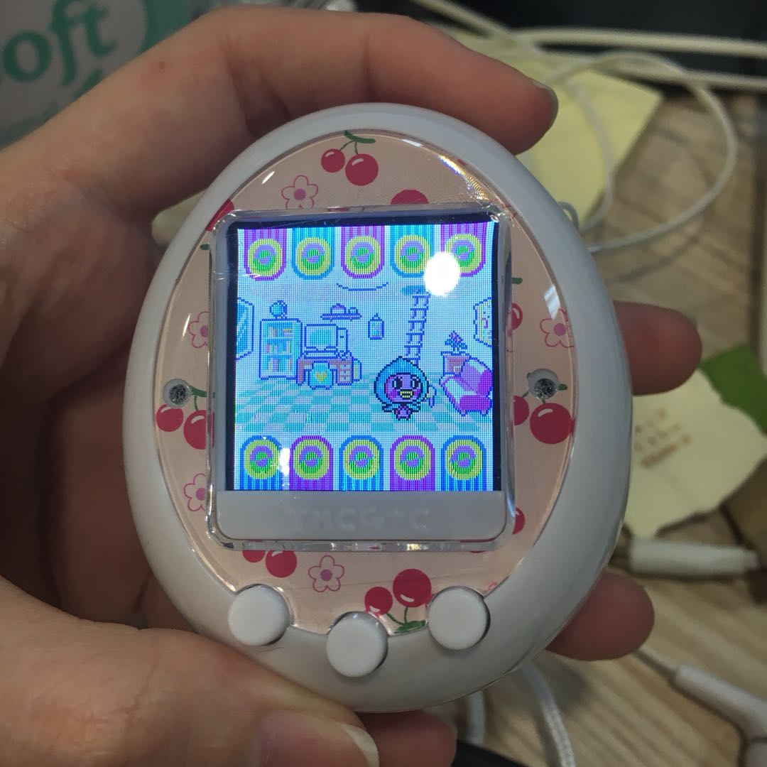 Tamagotchi TMGC +C, Hobbies & Toys, Toys & Games on Carousell