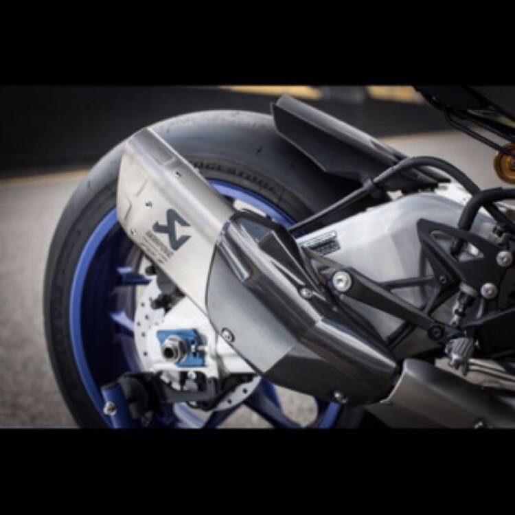 YZF R1 Akrapovic Exhaust System (Slip On) 2015 onwards, Motorcycles ...