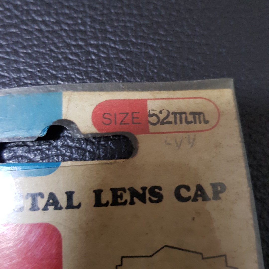 Camera Len cap 52mm, Photography, Cameras on Carousell
