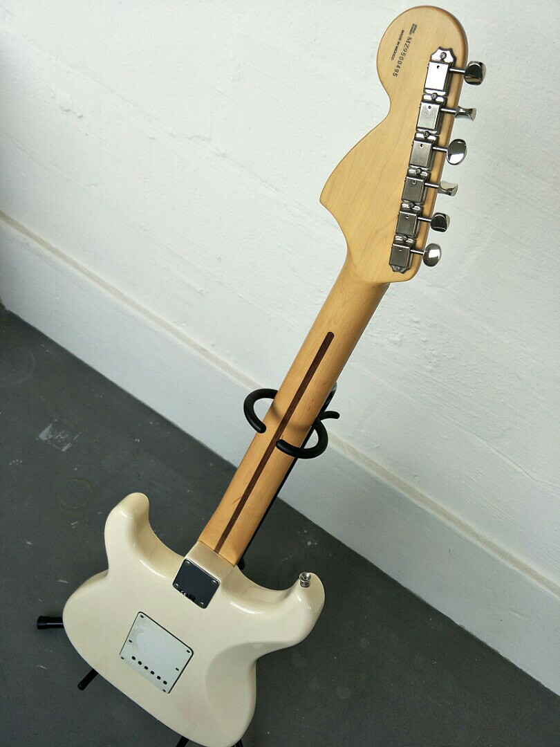 Fender Deluxe Fat Strat HSS Stratocaster, Electric Guitar, Hobbies ...