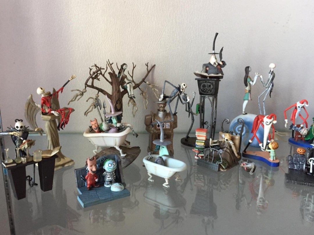 Nightmare before Christmas Miniatures with diorama, Toys & Games ...