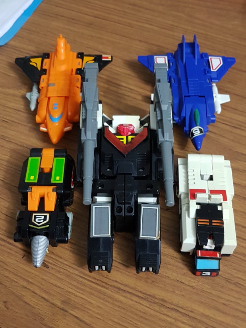 Takara Brave Yuusha Fighter Sun Fighbird DX Thunder Baron, Hobbies ...