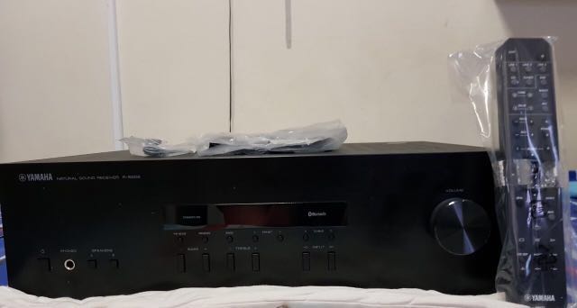 Yamaha RS 202 Stereo Amplifier, Audio, Soundbars, Speakers & Amplifiers ...
