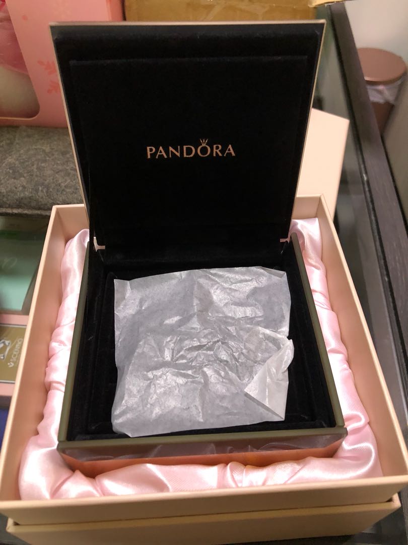 Brand new pandora jewellery box, Women's Fashion, Jewelry & Organisers ...