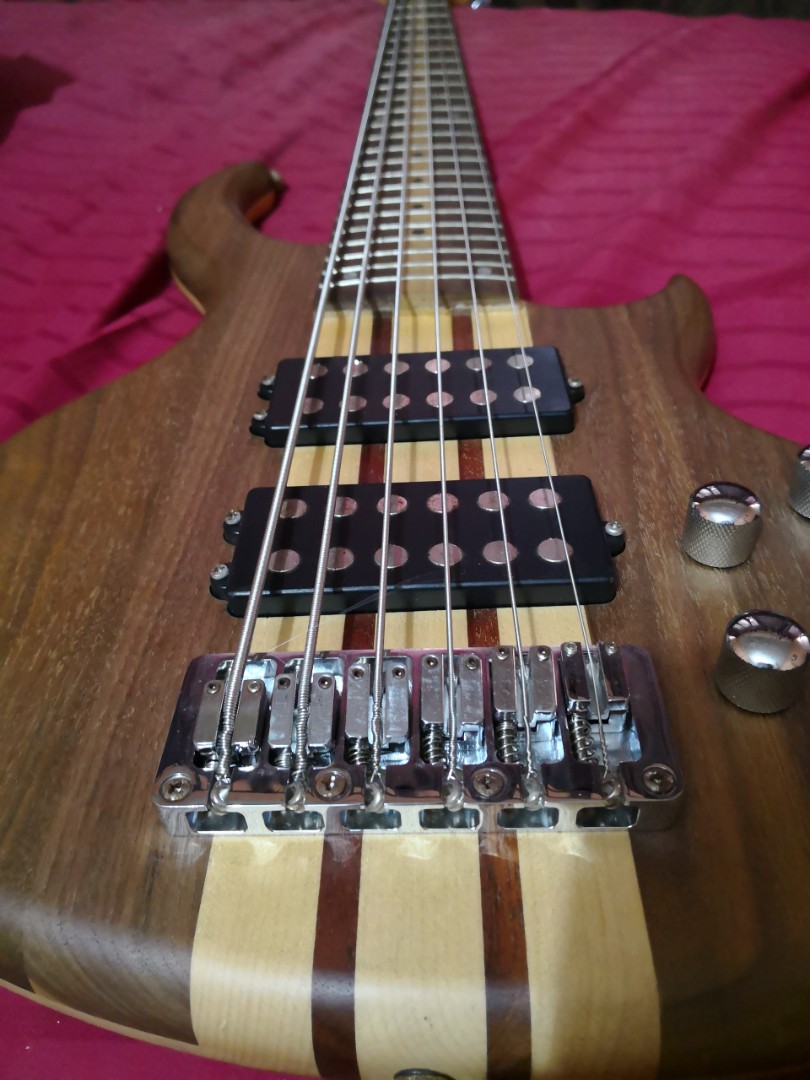 GUSON 6 STRING BASS GUITAR, Hobbies & Toys, Music & Media, Musical ...