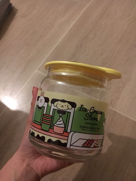 Pompompurin Container (LINE Friends x SANRIO Characters), TV & Home ...