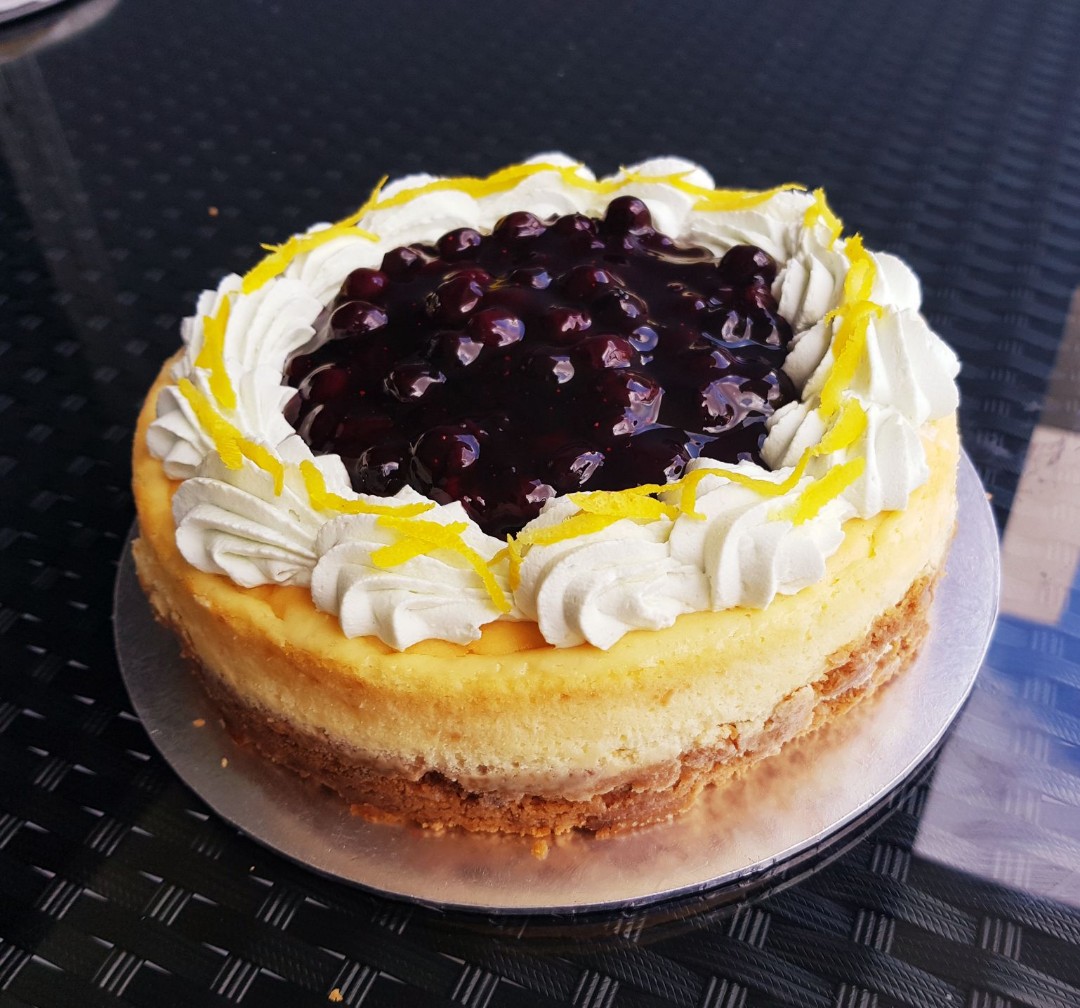 Premium cheesecake, Food & Drinks, Homemade Bakes on Carousell