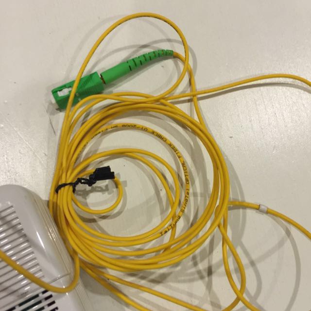 SingTel Ericsson Optical Network Terminal Modem (fiber), Computers ...