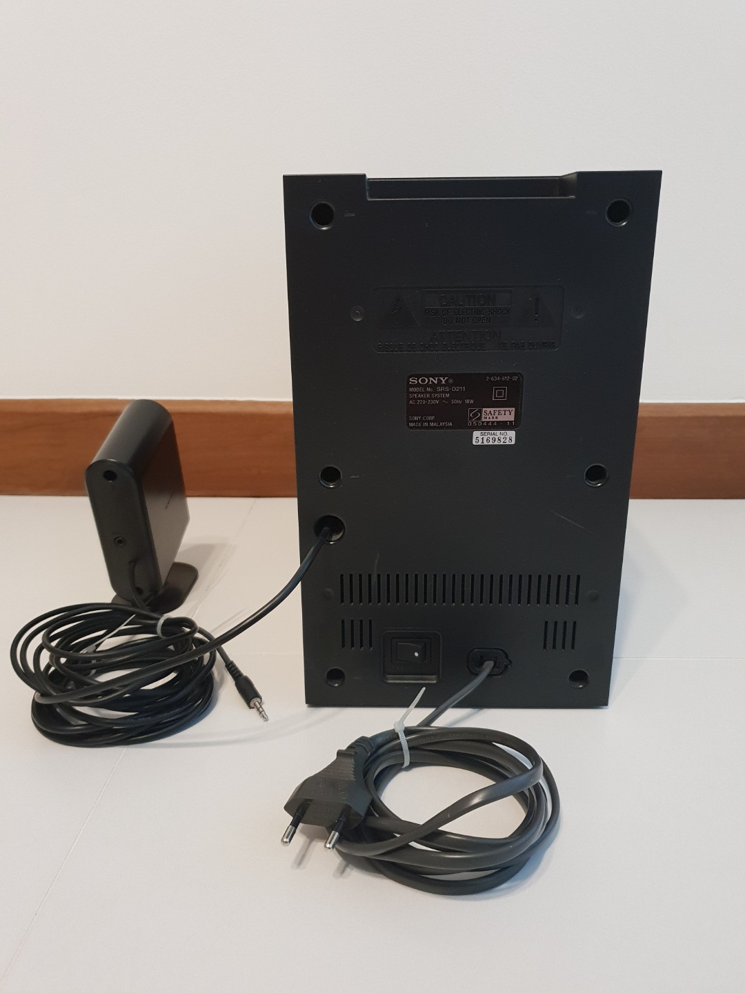 SONY SRS-D211 speaker, Audio, Soundbars, Speakers & Amplifiers on Carousell