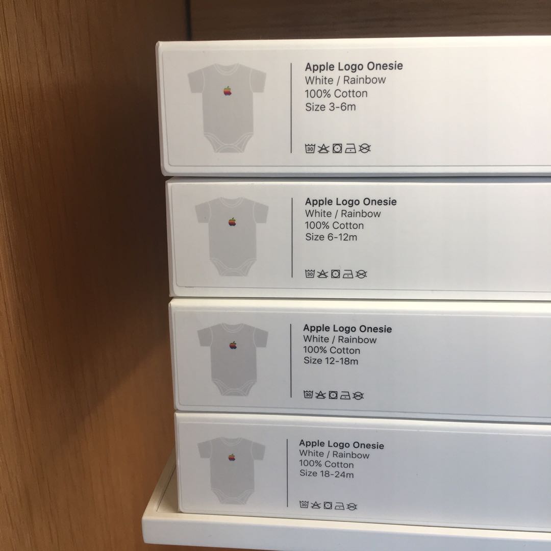 Official Apple logo baby onesie ( only sold at Apple Cupertino), Babies ...