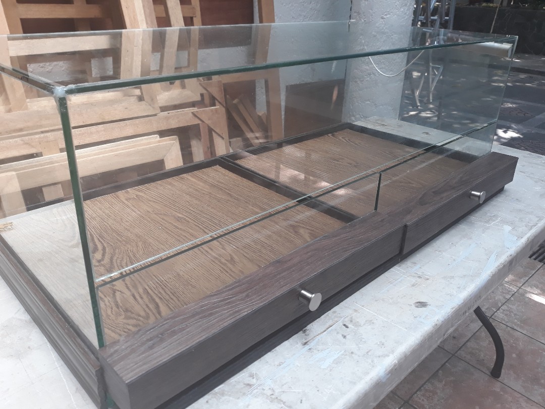 BREAD DISPLAY GLASS, TV & Home Appliances, Kitchen Appliances, Other ...