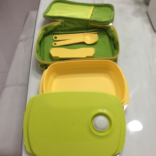 Tupperware Microwaveable Lunch Box, TV & Home Appliances, Kitchen ...