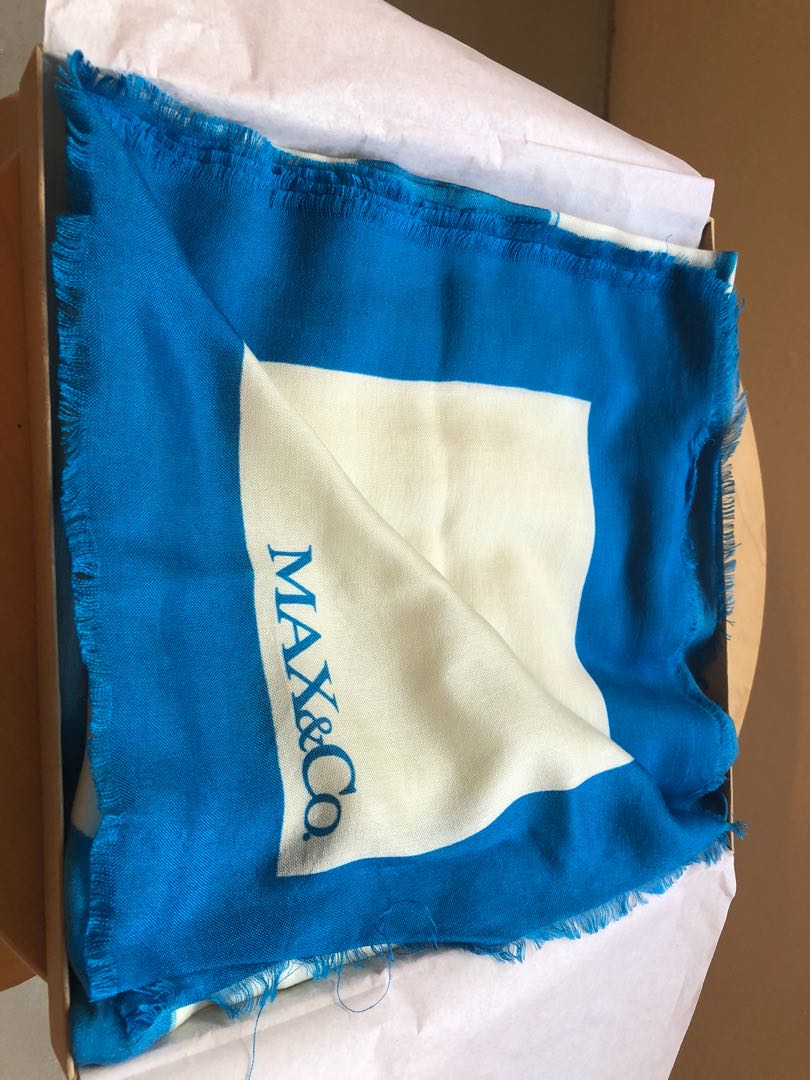 Max & Co silk scarf, Women's Fashion, Watches & Accessories, Other ...
