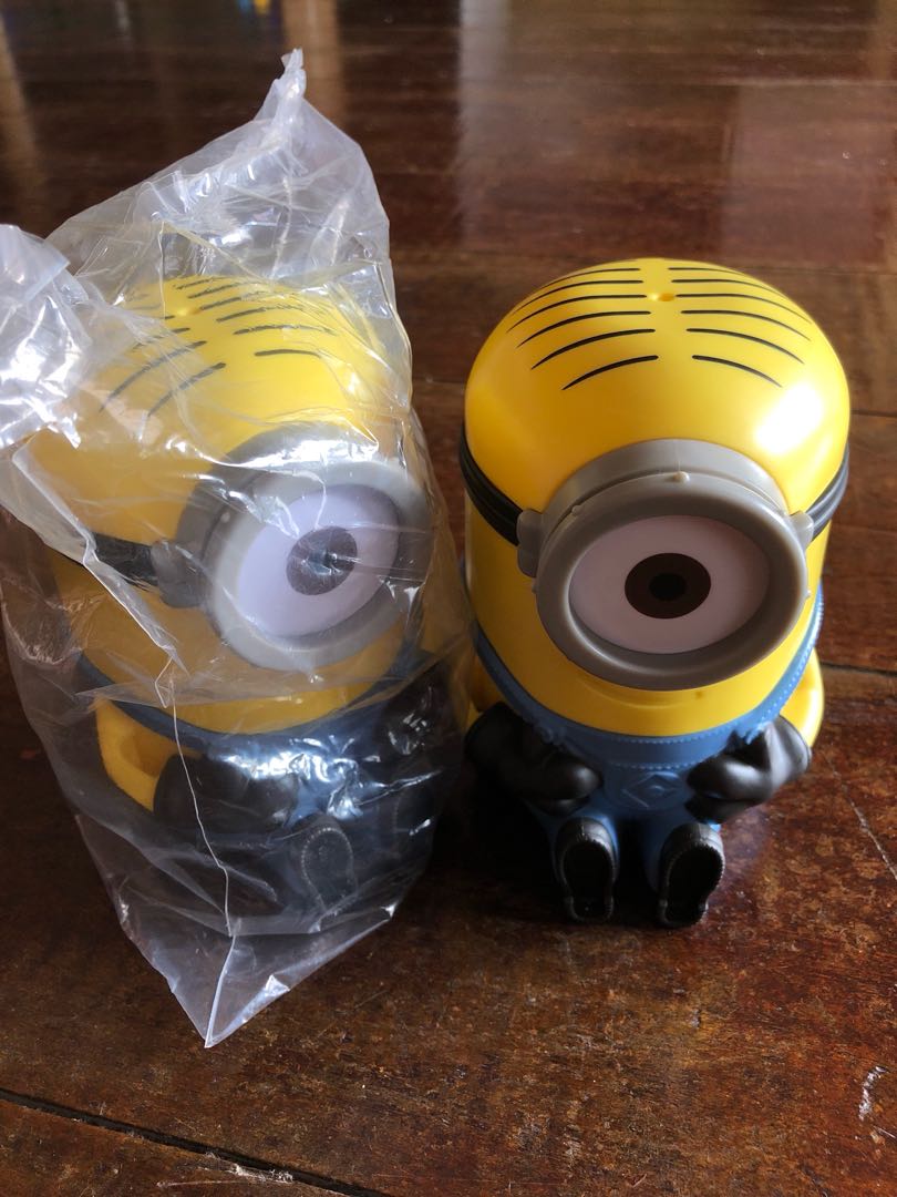 Minion, Hobbies & Toys, Books & Magazines, Children's Books on Carousell