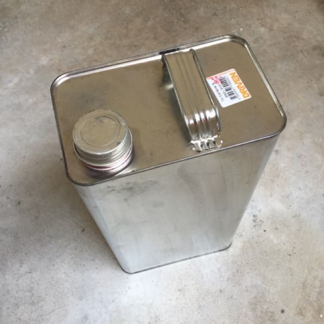 Petrol Diesel Tin 5L Jerry Can Last 2, Car Accessories on Carousell