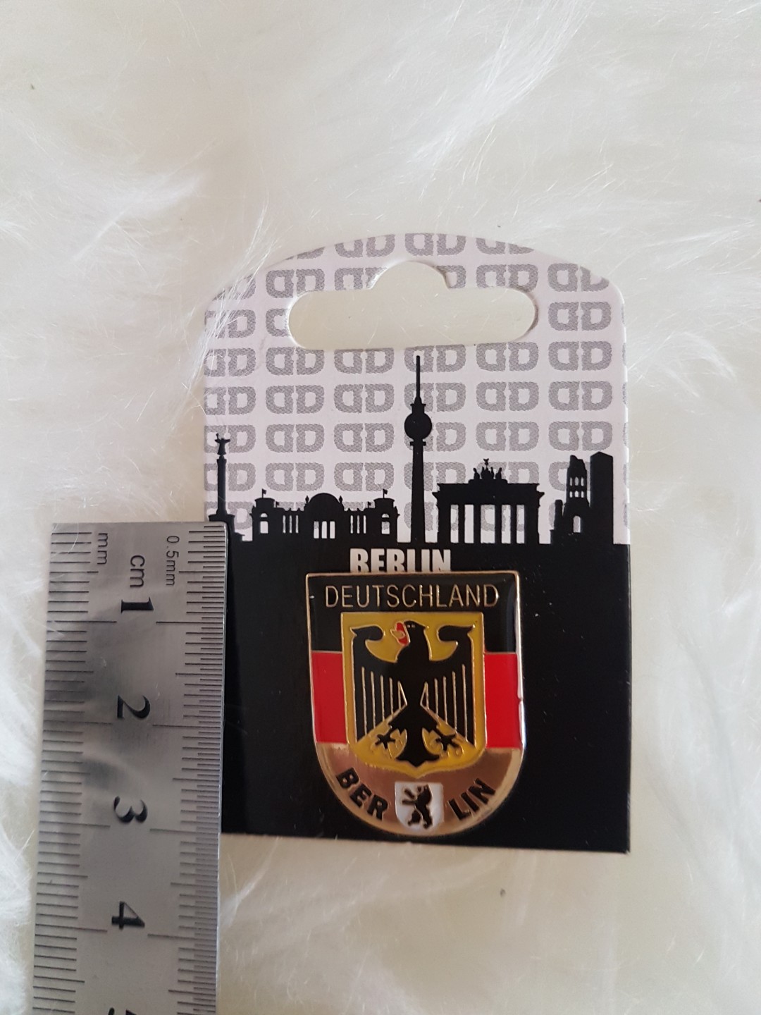 Pin badges of Berlin, Germany, Hobbies & Toys, Stationery & Craft, Art ...