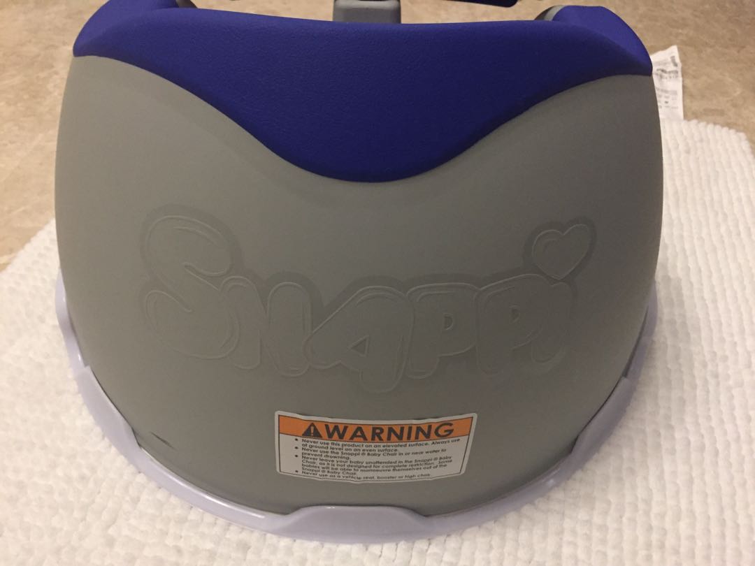 Snappi Baby Chair, Babies & Kids, Infant Playtime on Carousell