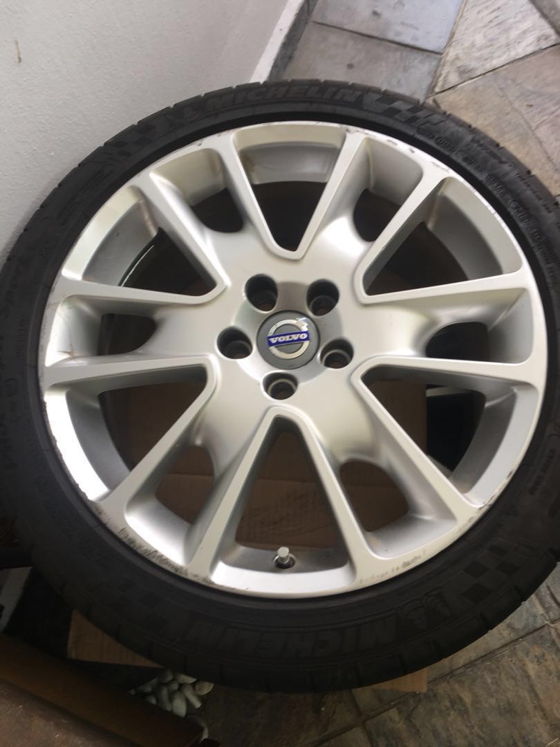 18 inch Rims complete with Tyres, Car Accessories on Carousell