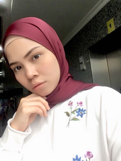 ICE BEETROOT, Women's Fashion, Muslimah Fashion, Tops on Carousell