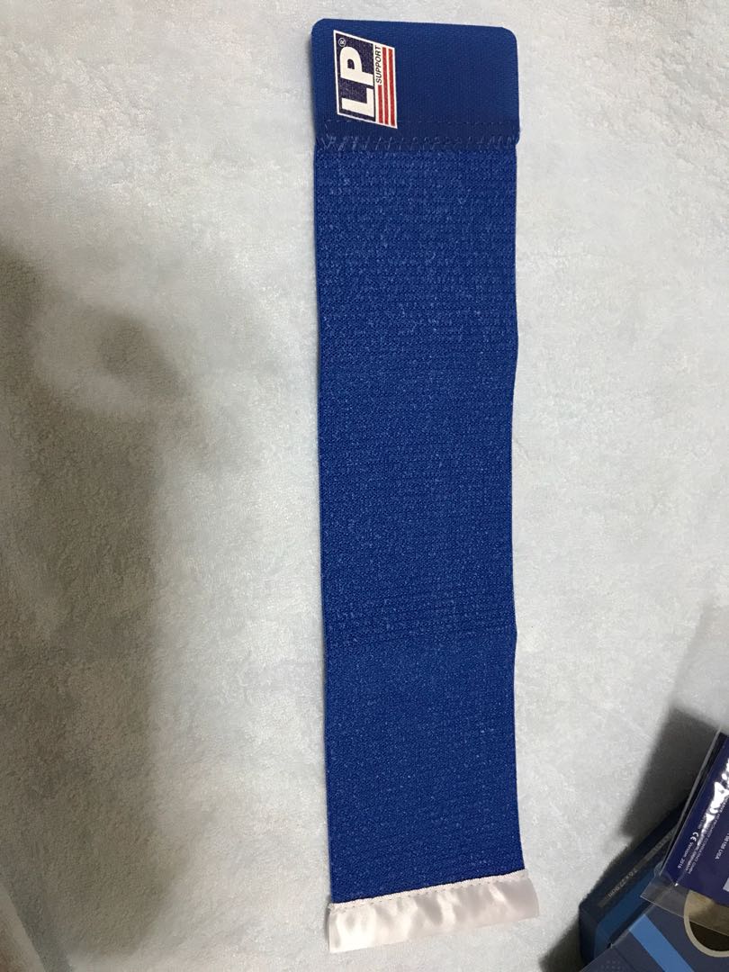 LP Support MAXWRAP (For WRIST), Sports Equipment, Other Sports Equipment and Supplies on Carousell