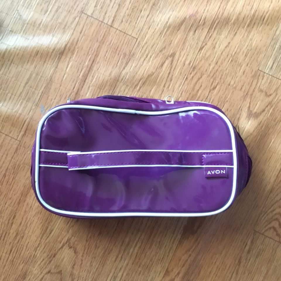 Avon's Makeup kit, Women's Fashion, Bags & Wallets, Purses & Pouches on ...